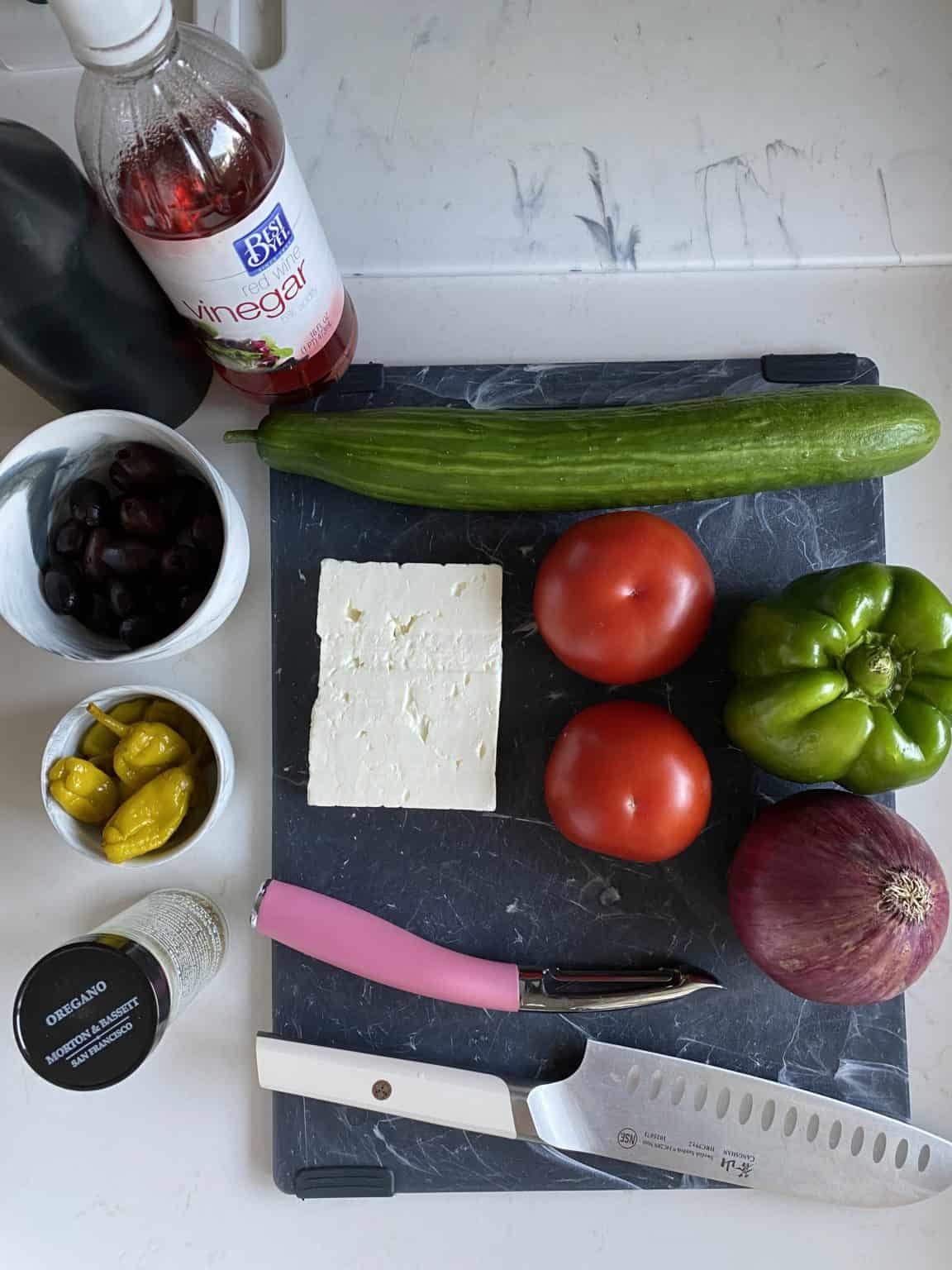 Traditional Greek Salad (Horiatiki / Xoriatiki) - Hungry Happens