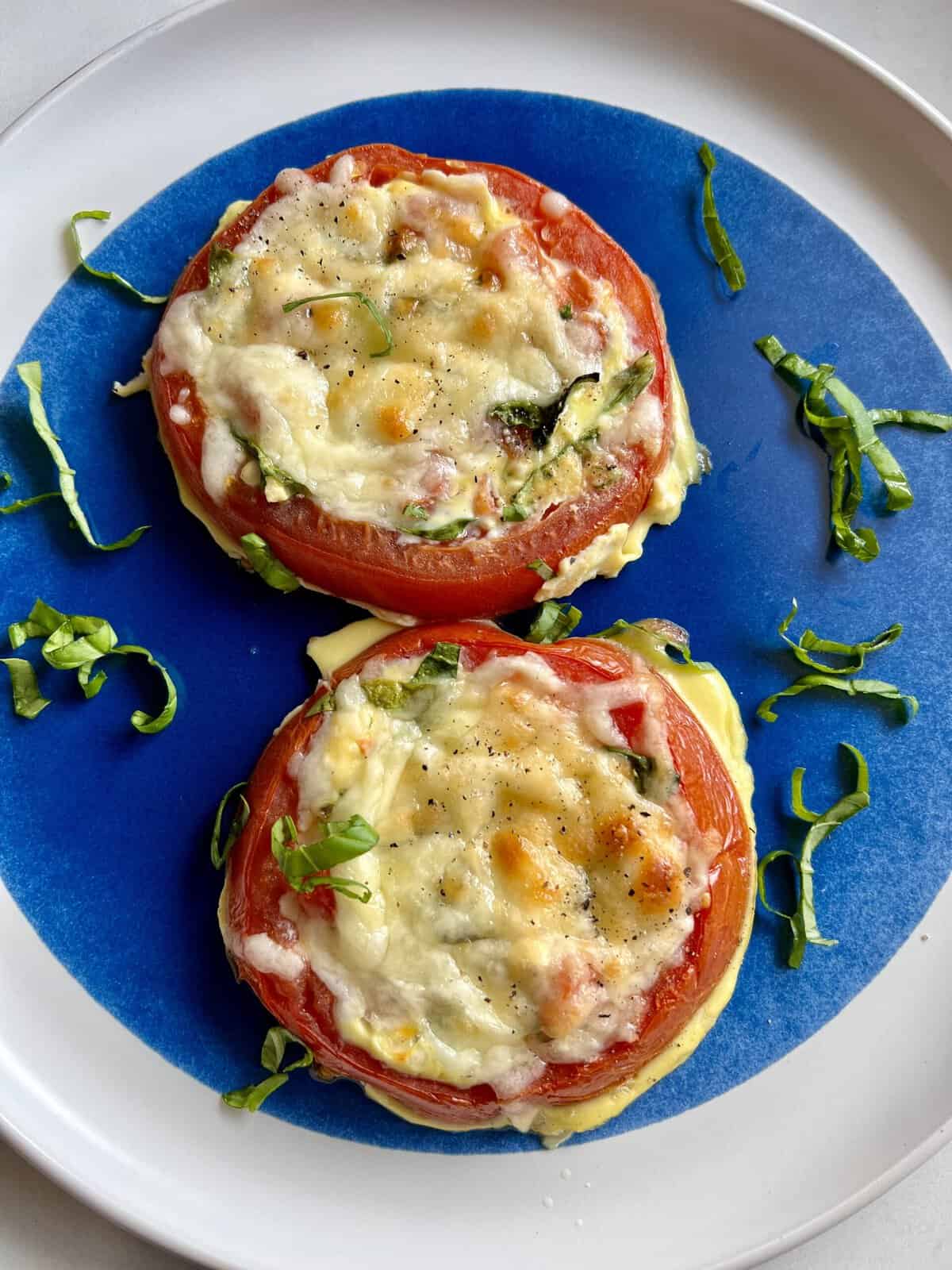 Cheesy Baked Tomato Slices - Hungry Happens