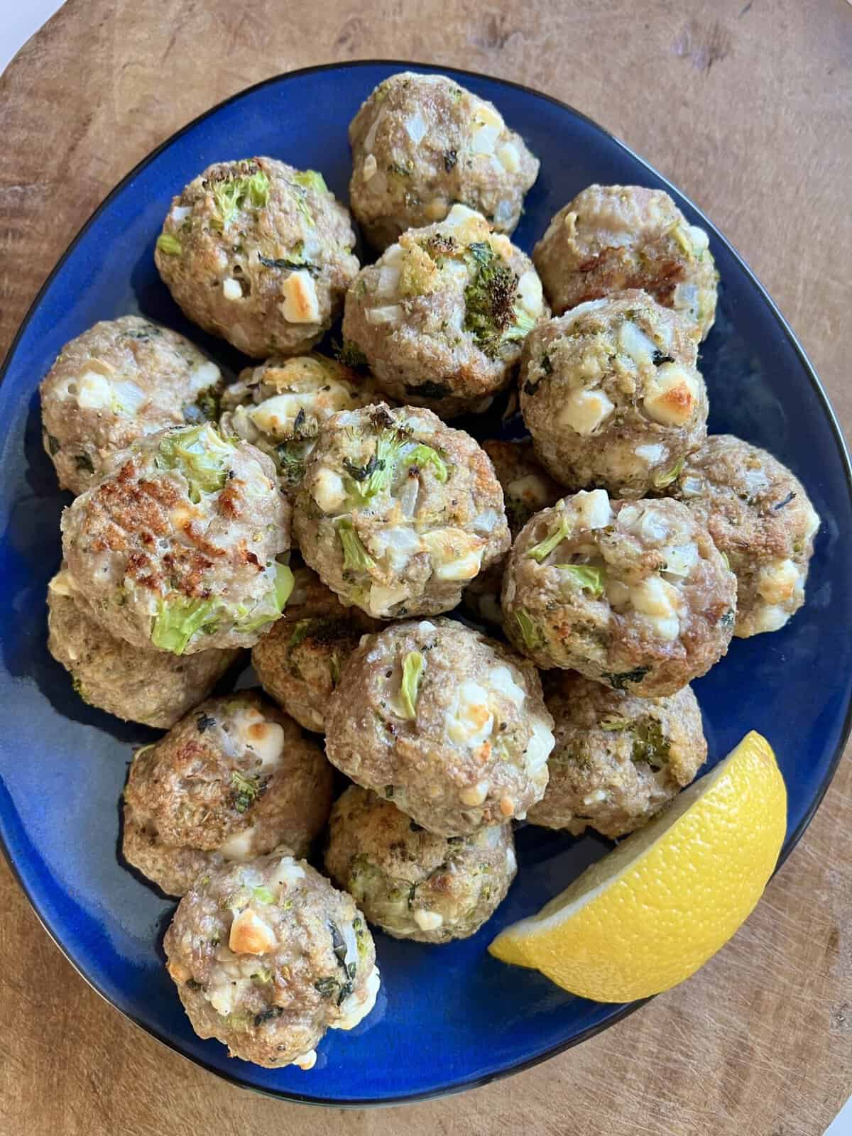 Broccoli Feta Chicken Meatballs - Hungry Happens