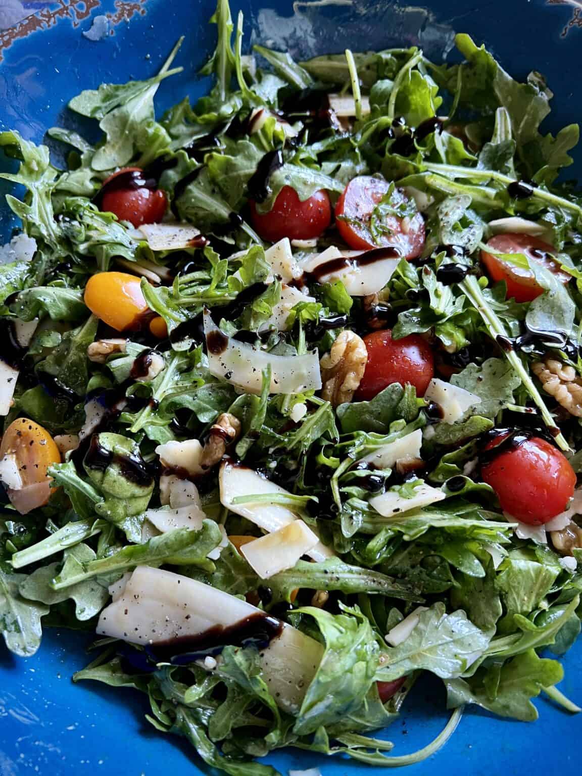 Roka Salata (Greek Arugula Salad) - Hungry Happens
