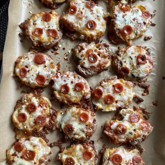 Crispy Pizza Smashed Potatoes - Hungry Happens
