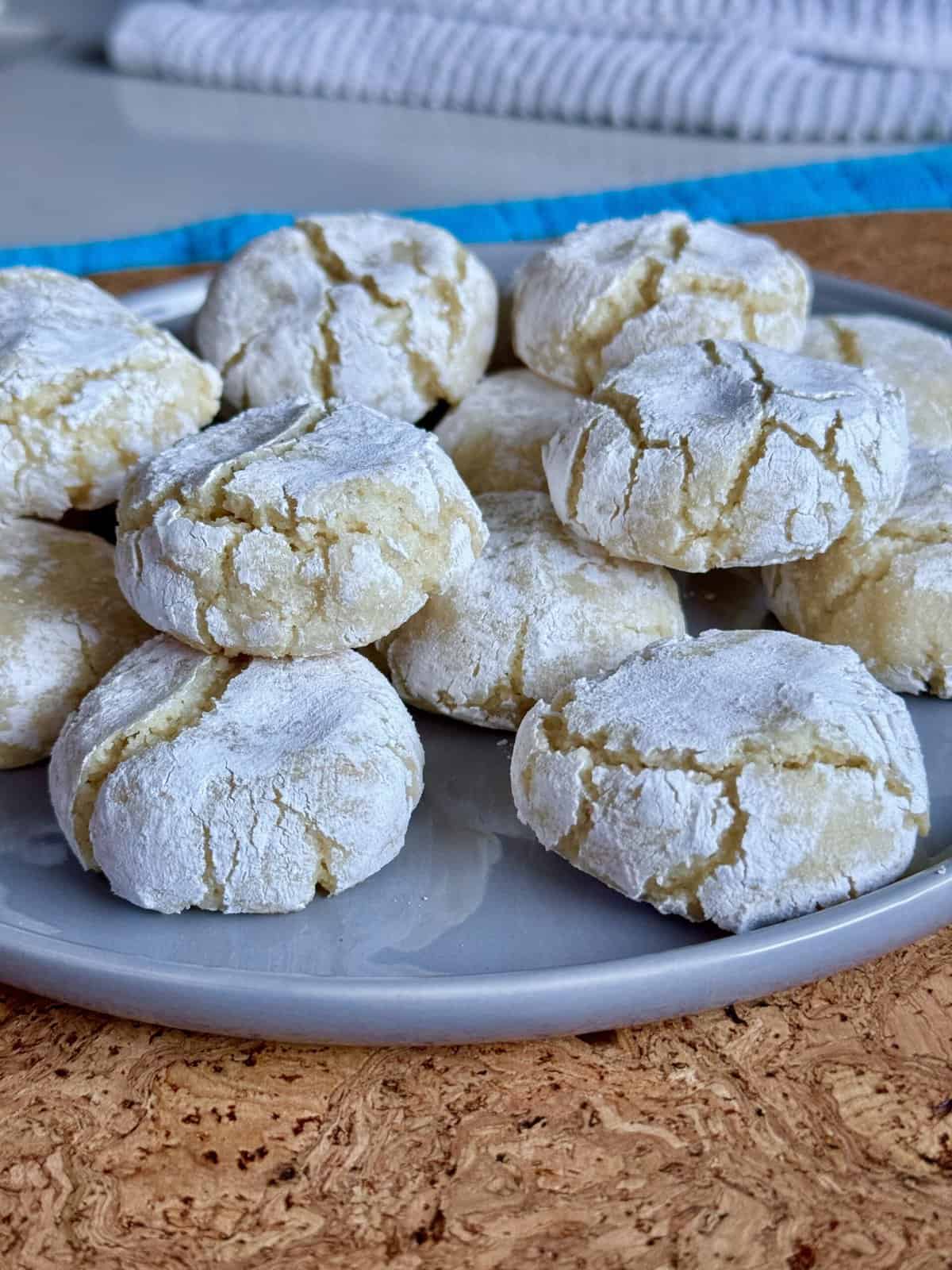 6 Ingredients Chewy Italian Almond Cookies (Gluten Free) - Hungry Happens