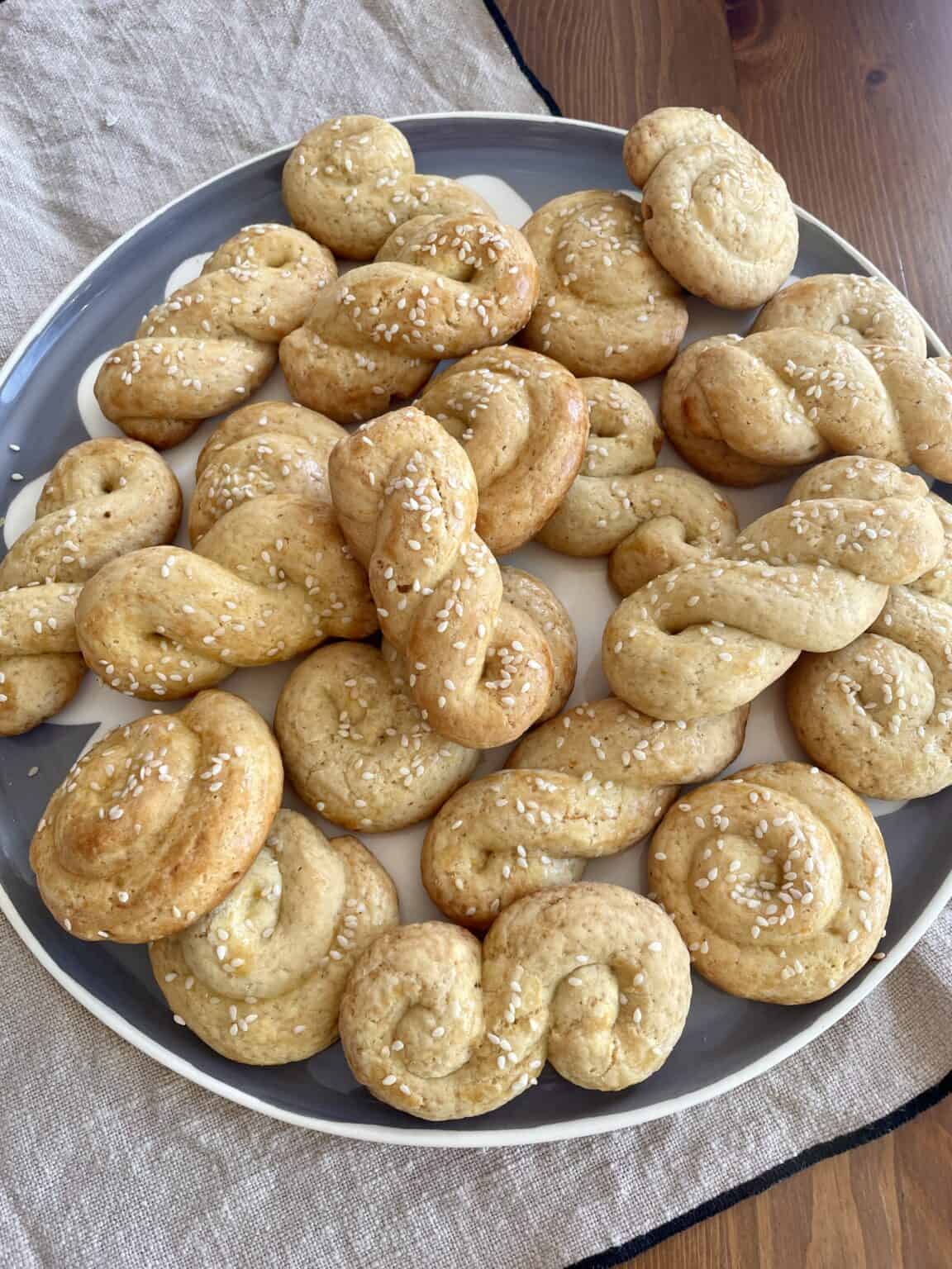 Koulourakia (Traditional Greek Easter Cookies) - Hungry Happens