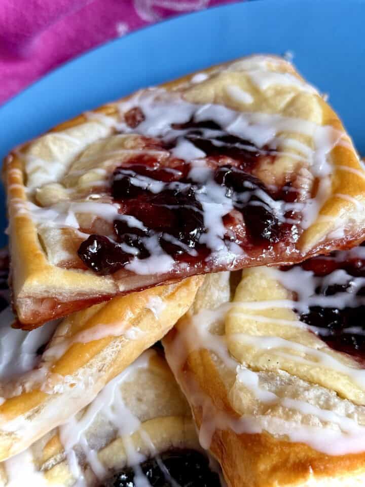 Puff Pastry Cream Cheese Danish - Hungry Happens